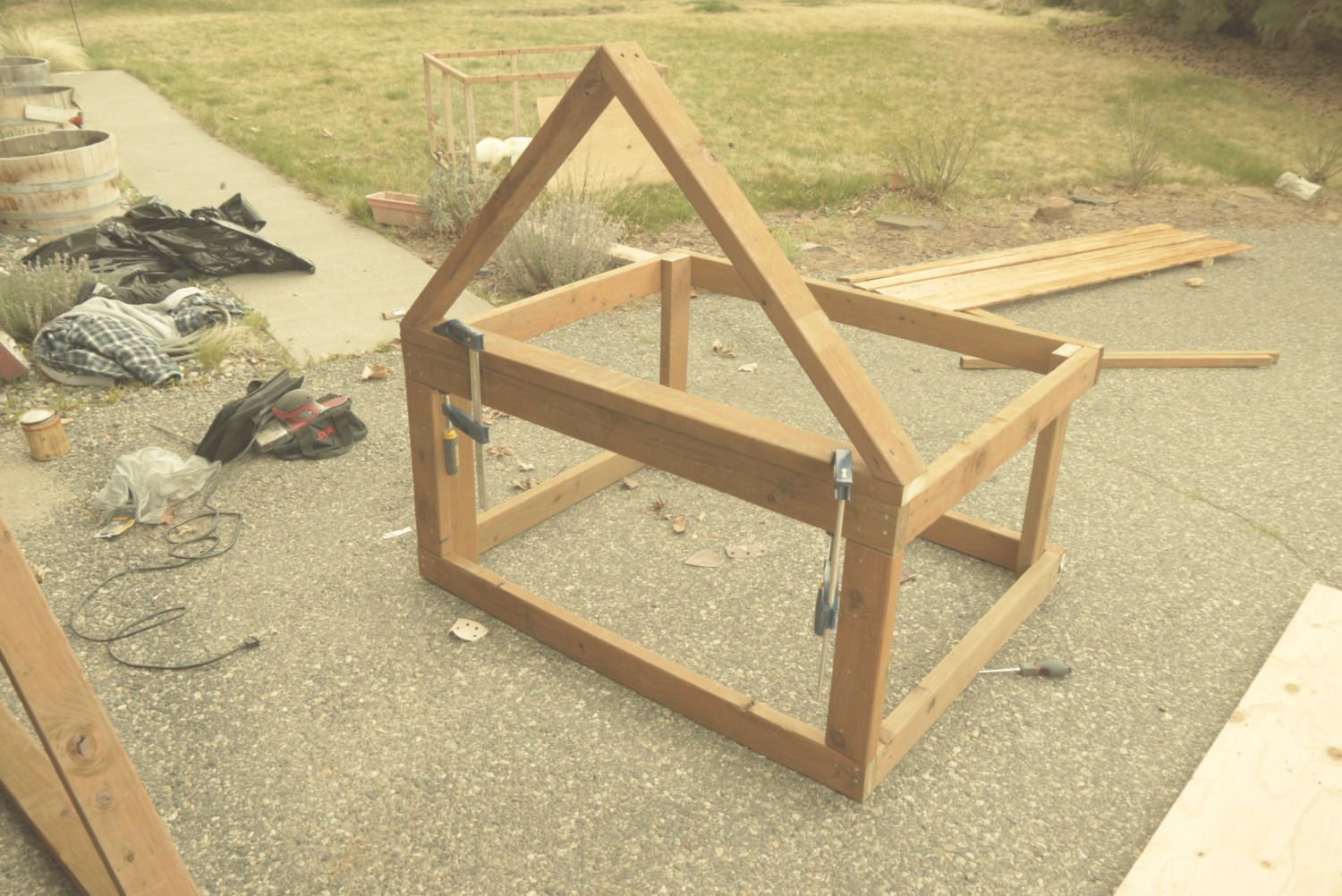 Smallish Gable Roof Chicken Hut | BackYard Chickens - Learn How to ...